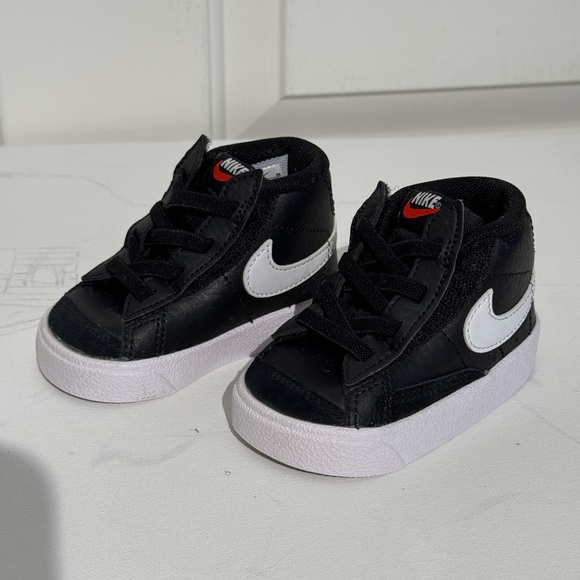 Nike | Shoes | Nike Black And White Toddler Shoes Size 3c | Poshmark